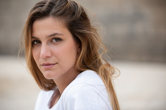 Giulia Battistini su Canale 5, con Raoul Bova | Oltre Lo Schermo