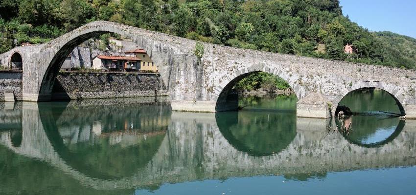 Breve storia del fiume Serchio | Oltre Lo Schermo